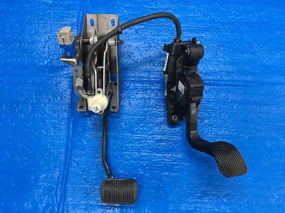 2015 - 2020 FORD F150 XLT POWER ADJUSTABLE ACCELERATOR & BRAKE PEDAL NO ...