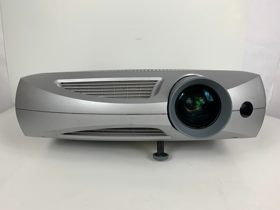 Infocus LP820 Home Theater Projector No Remote No Power Cord Tested and ...
