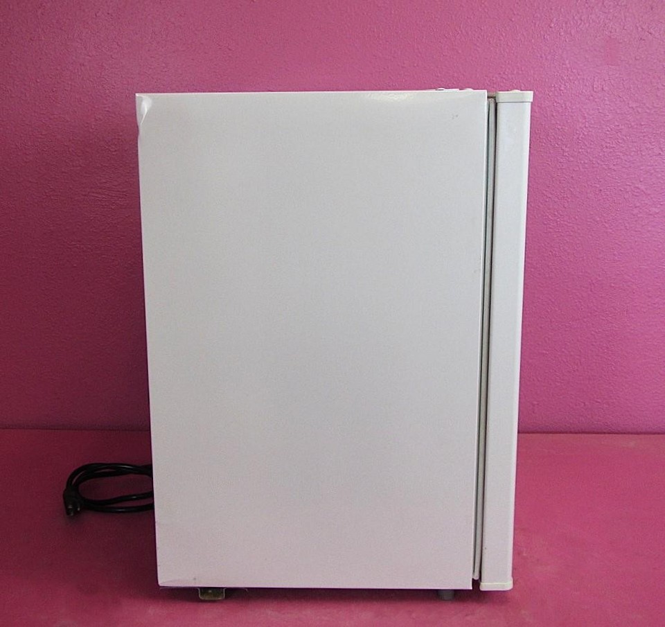 Summit Accucold FS30L7MED Benchtop 1.8 cu/ft Medical Lab Pharmacy ...