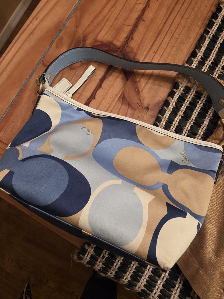 Coach Signature Vintage Blue Hamptons Y2K 11733 Small Shoulder Purse ...