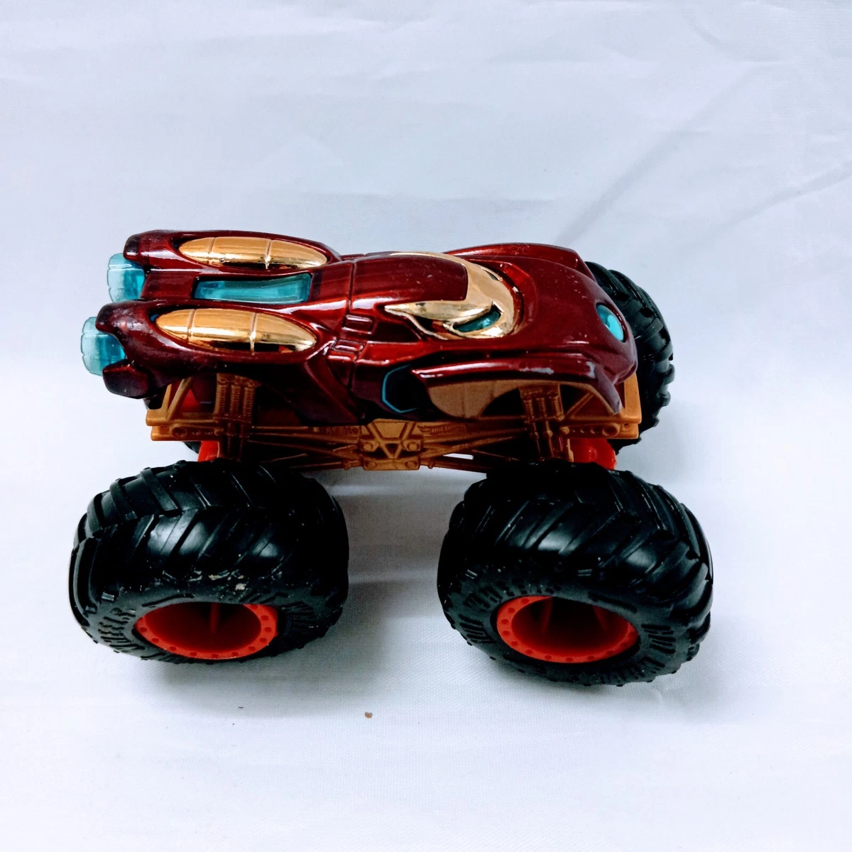 Monster Trucks Iron Man