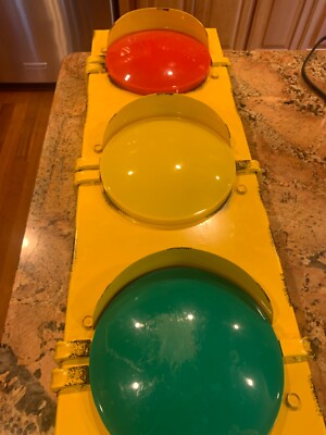 23 1/2 inch tall by 8" wide, Battery operated traffic light | eBay