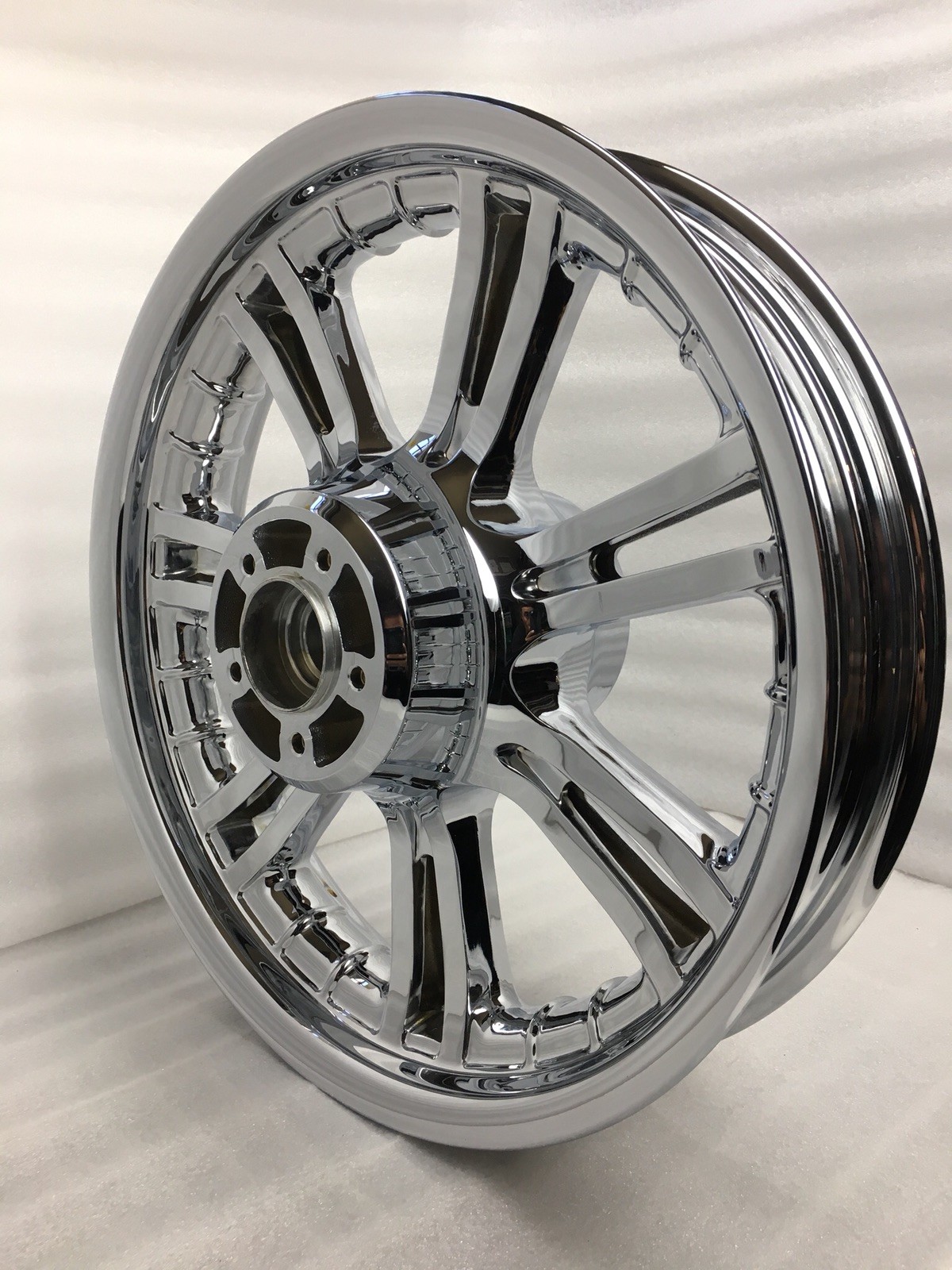 Harley Davidson FLHTCUTG Trike 2009-2022 Chrome Wheels Tri Glide Rims ...