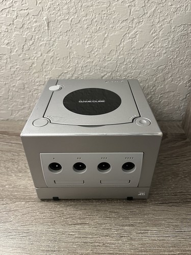 Nintendo GameCube Platinum Console DOL-001 FOR PARTS OR REPAIR READ ...
