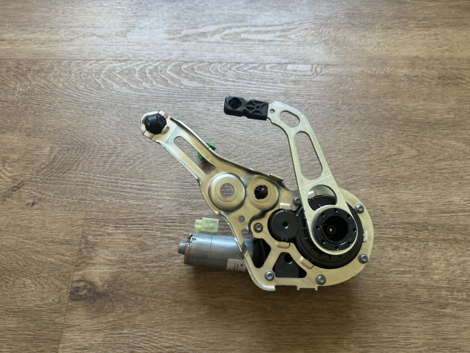 Mercedes-Benz AMG C205 Electric BOOTLID Hinges Adjustment Motor ...