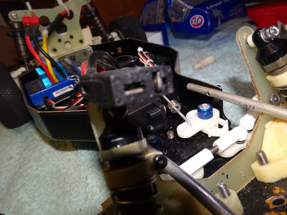 Vintage Team Associated RC10 Rare Custom RC 10 Gold Pan Aluminum Wheels ...