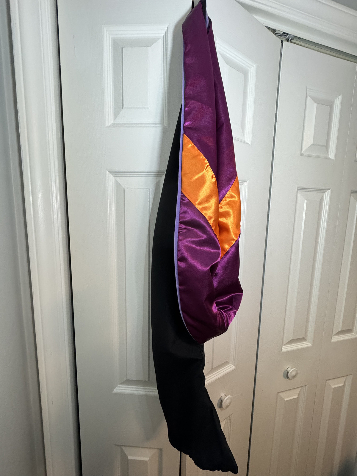 Virginia Tech Master's graduation hood for Architectu… - Gem