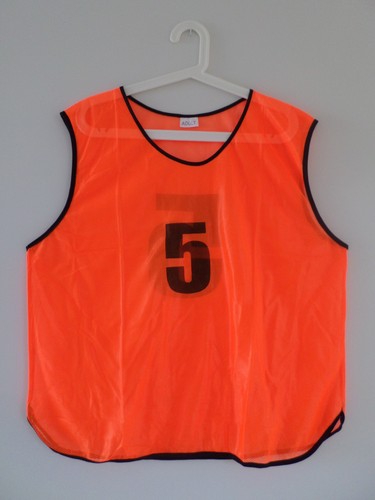 NUMBERED sports TRAINING BIBS soccer football team grading SET x 15 or ...