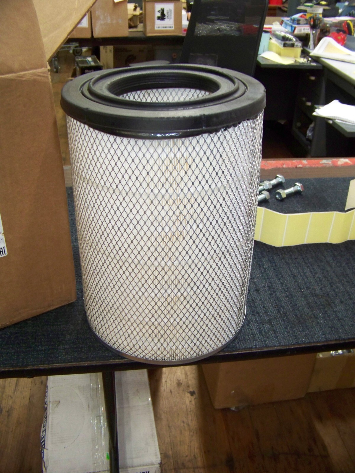 WIX 46664 - Air filter cross reference