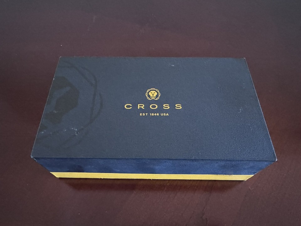 Donald J. Trump Cross Presidential Seal Gold Facsimile Signature Pen | eBay