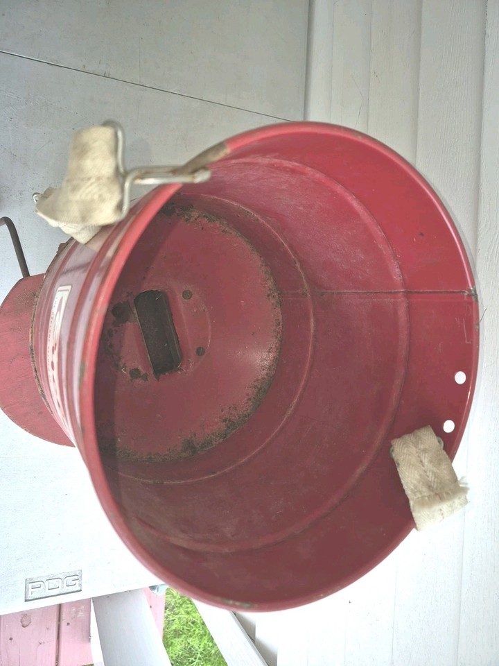 VINTAGE CYCLONE WALKING SEEDER,FERTILIZER | eBay