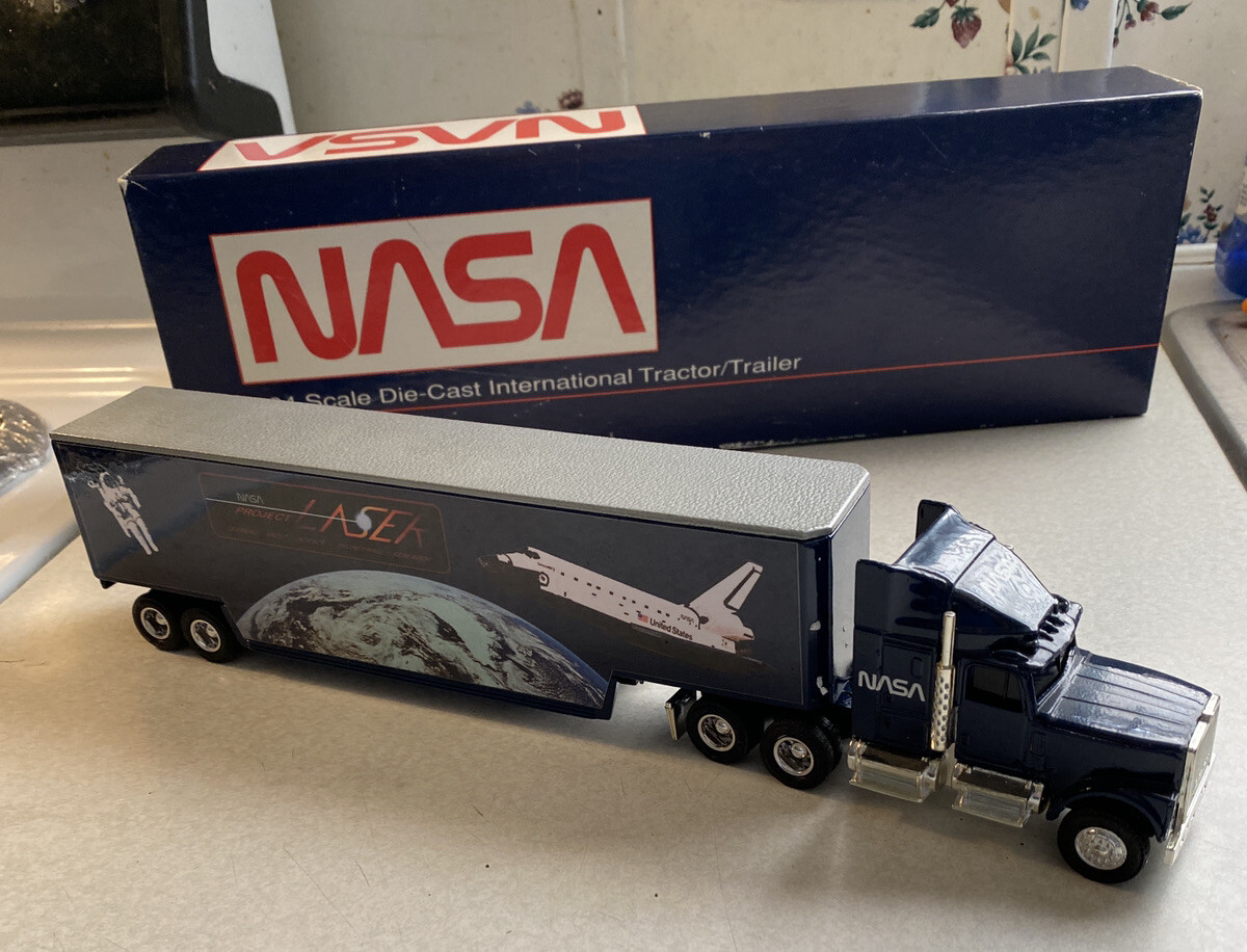 1:64 NASA Laser Project International Tractor Trailer Truck Space ...