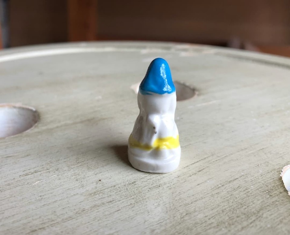 Feve: Maria Fashionable Fe677 French Porcelain King Cake Figurine USED ...