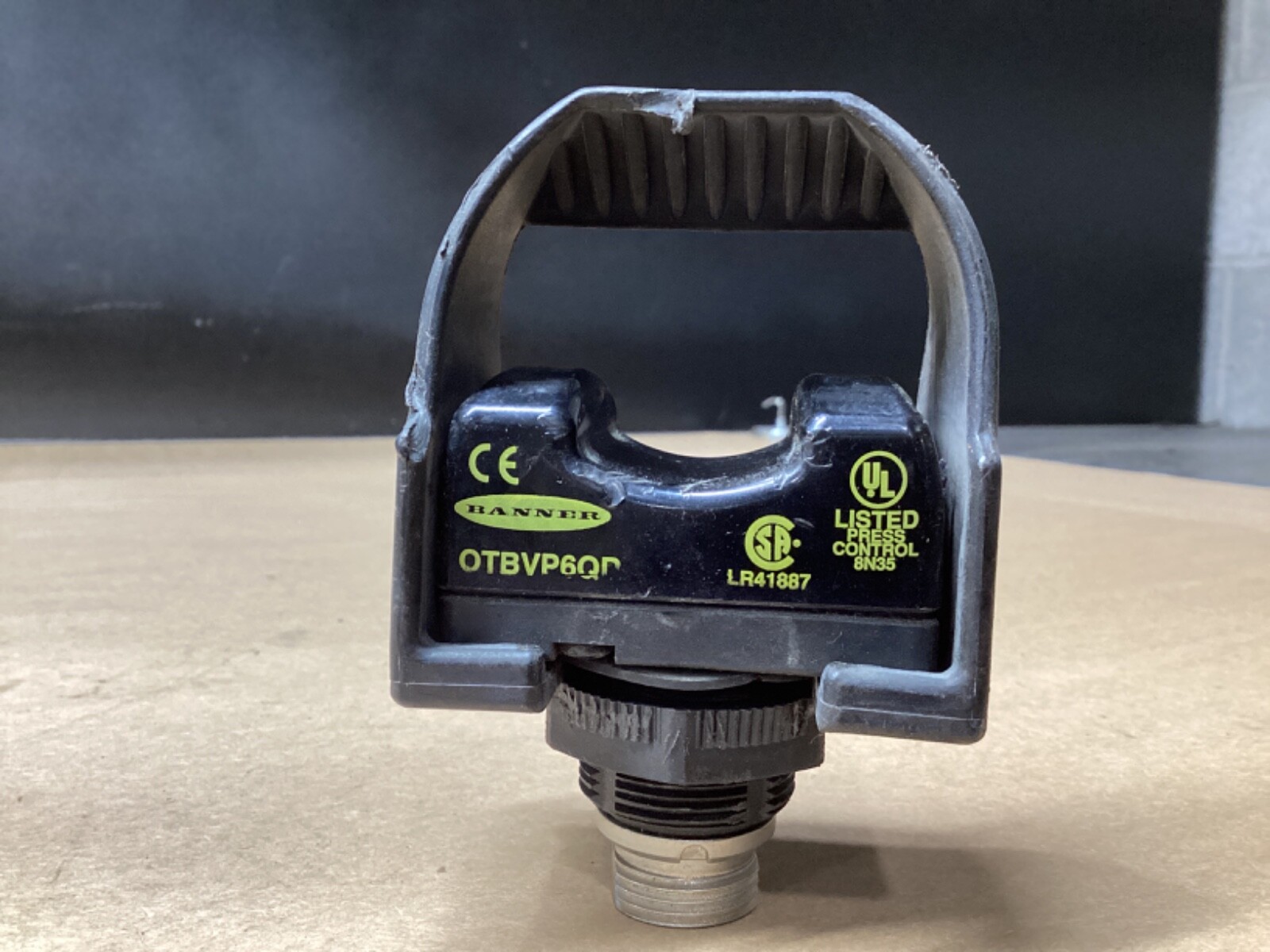 Banner OTBVP6QD Opto-Touch Button Switch w/ Cover. #118L113 | eBay