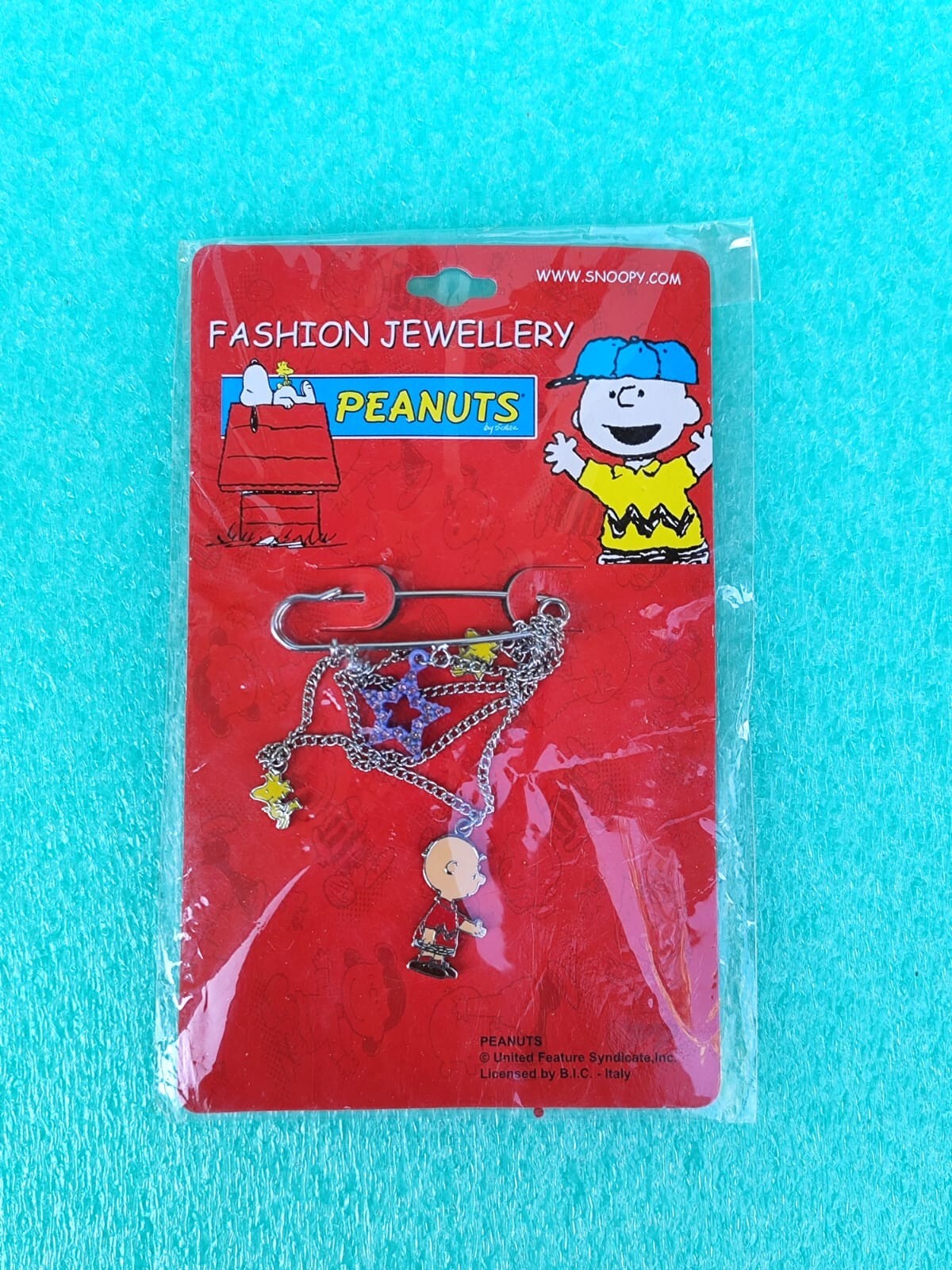 Peanuts Snoopy Brooch NEW | eBay