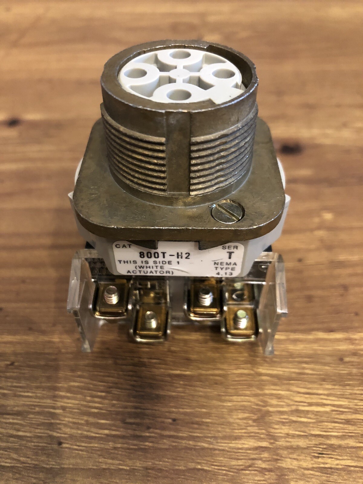 ALLEN BRADLEY 800T-H2B SER. T (AS PICTURED) NSMP | eBay