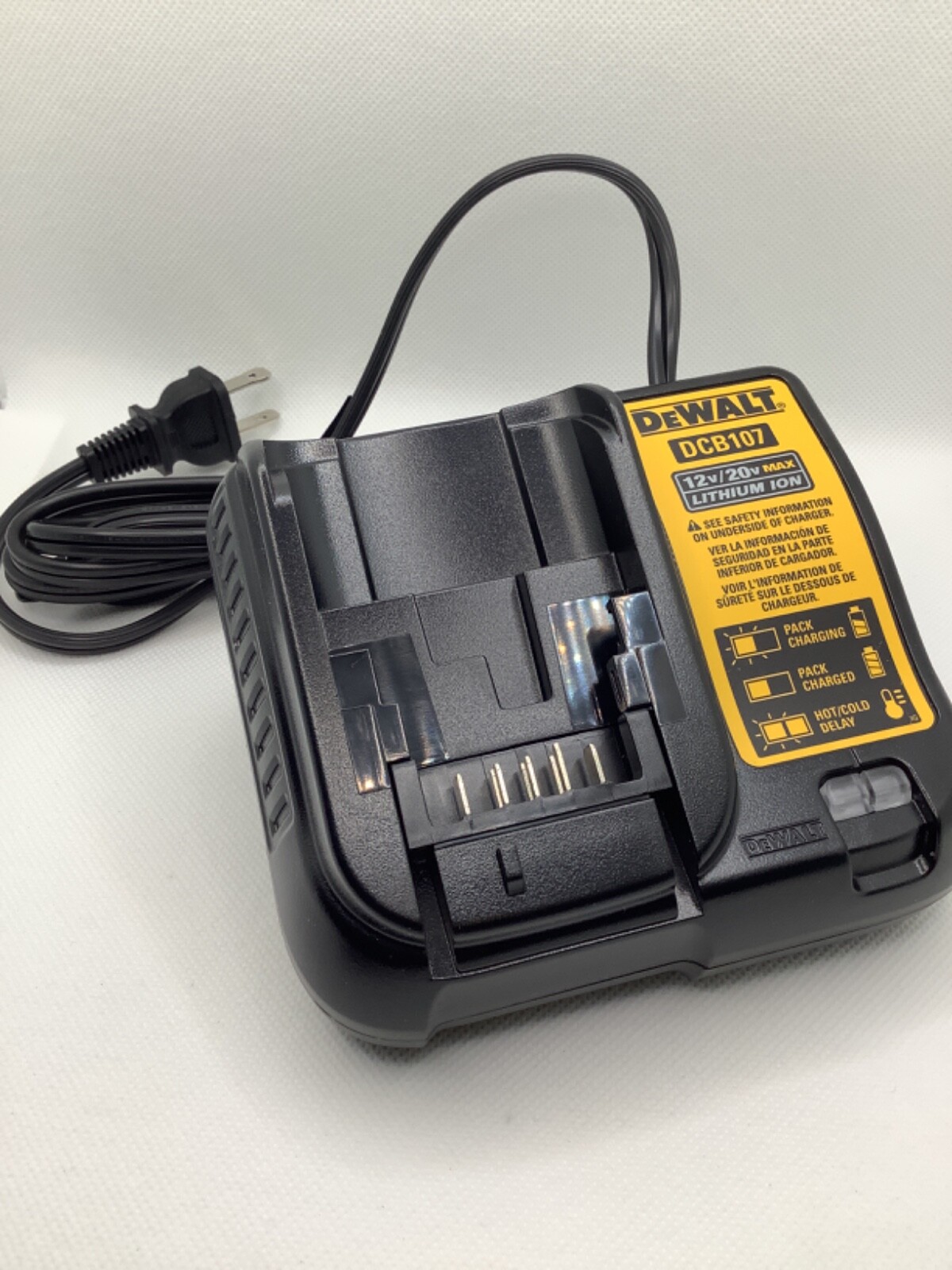 DeWALT DCB107 12V/20V MAX Lithium Ion Charger NEW