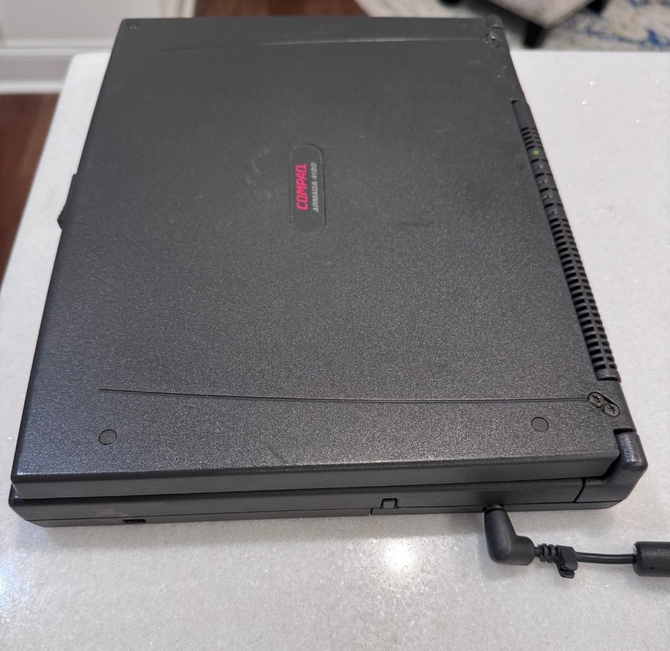 Compaq Armada 4120 – Powers Up, No OS, 1GB HDD, Battery Included (FREE ...