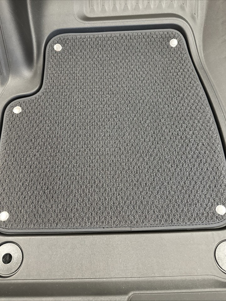2019-2026 Chevrolet Silverado Front FACTORY Floor Liners 84982184 Black ...