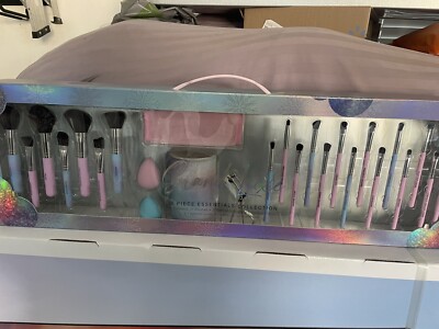 26 Piece Make up Brush Set (TikTok Viral) Holiday Grand Luxe Pink Set ...