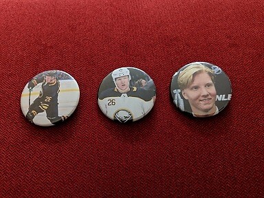 Buffalo Sabres memorabilia - Rasmus Dahlin 3 x 1.75" pin-back buttons ...