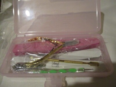 AVON FMG Expert Tips Nail Art Tool Kit-List Below in a Clear Plastic ...
