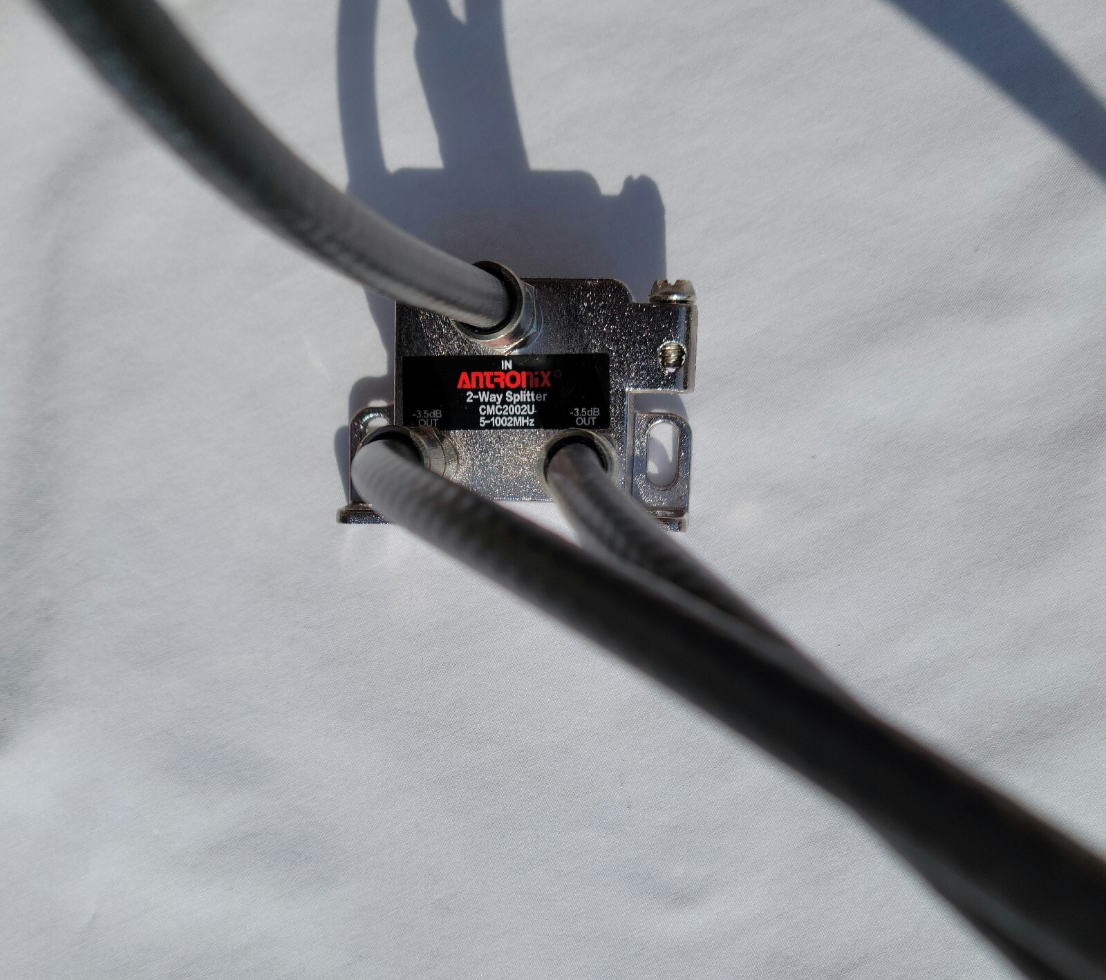 Antronix 2 Way Splitter with Coax Cables CMC2002U | eBay