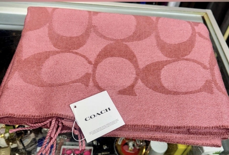 Coach Pink Wool Cashmere Blend Logo Print Rectangle Scarf Knit Fall ...