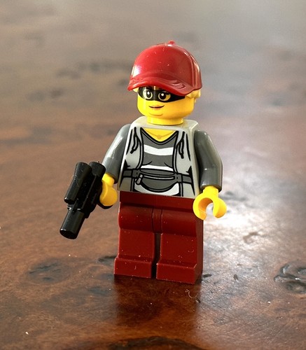 1x LEGO Minifig Minifigure Female Criminal Jail Prisoner Robber | eBay