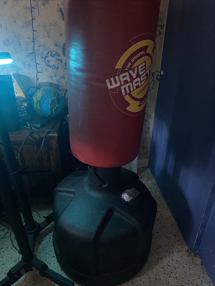 Century Original Wavemaster Adjustable Height Freestanding Training Bag ...