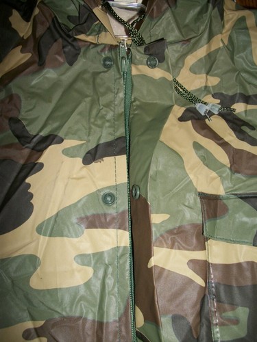 PRO RAINER CAMO LIGHTWEIGHT -RAINPROOF JACKET - SIZE MED | eBay