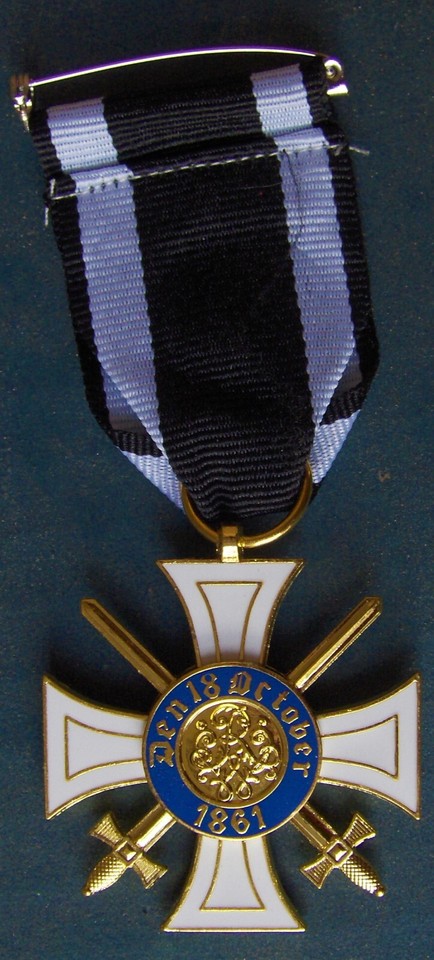 Germany. Prussian Order Of The Crown 2nd Class With Swords REPRODUCTION ...