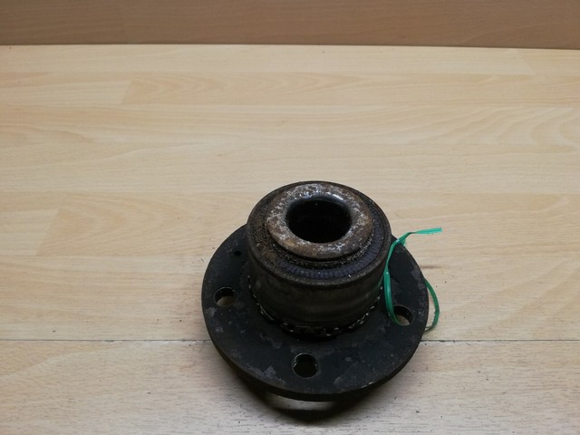 OEM VW Polo AUDI A1 Hub Seat IBIZA FABIA SKODA Front Wheel Bearing ...