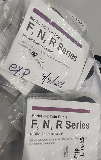 Scott Safety 7422FP1 P100 Respirator Filter Cartridges for sale online ...