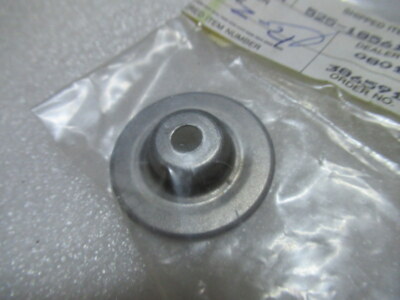 T76 Genuine Yamaha 525-18561-00-00 Side Plate OEM New Factory ...