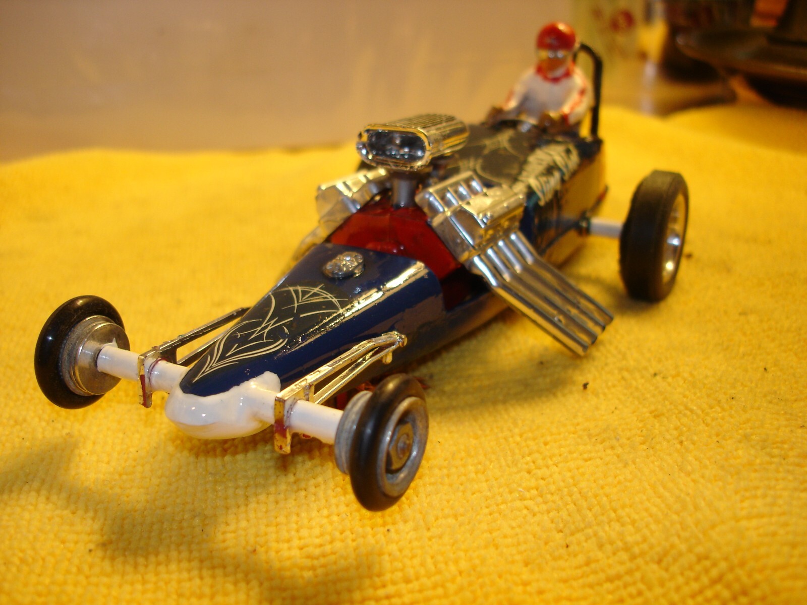 Vintage Monogram SLING SHOT dragster 1/24 slot car offered by MTH | eBay