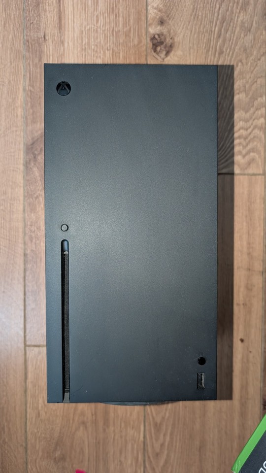 Xbox Series X 1TB + GTA 5, 2 Controllers + 2 Controller Charging Unit ...