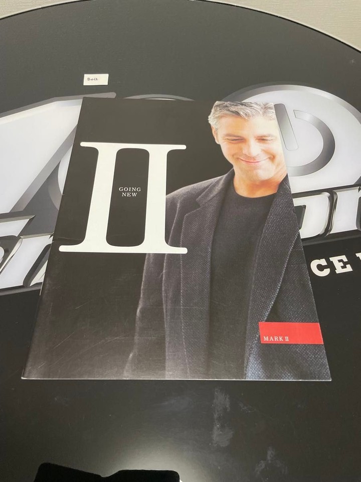 Toyota Mark II Série 110 Catalog Brochure George Clooney JDM Japan ...