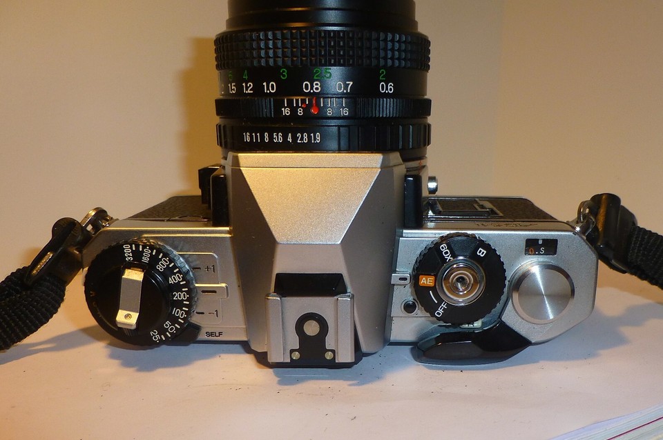 FUJICA FUJI AX-1 35mm FILM SLR with 50mm F1.9 FM LENS & CASE, WORKING ...