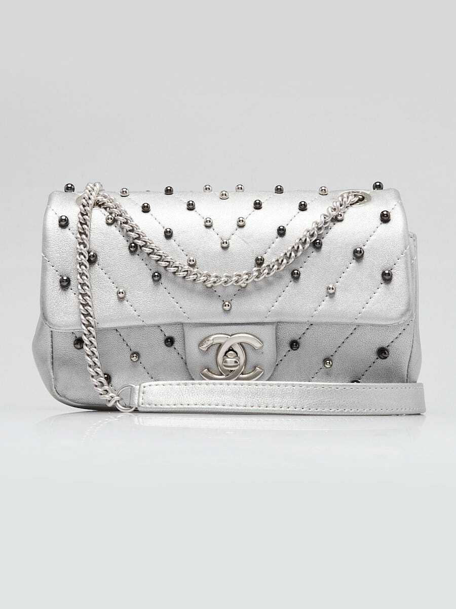 Chanel Silver Chevron Quilted Leather Studded Rectang… - Gem