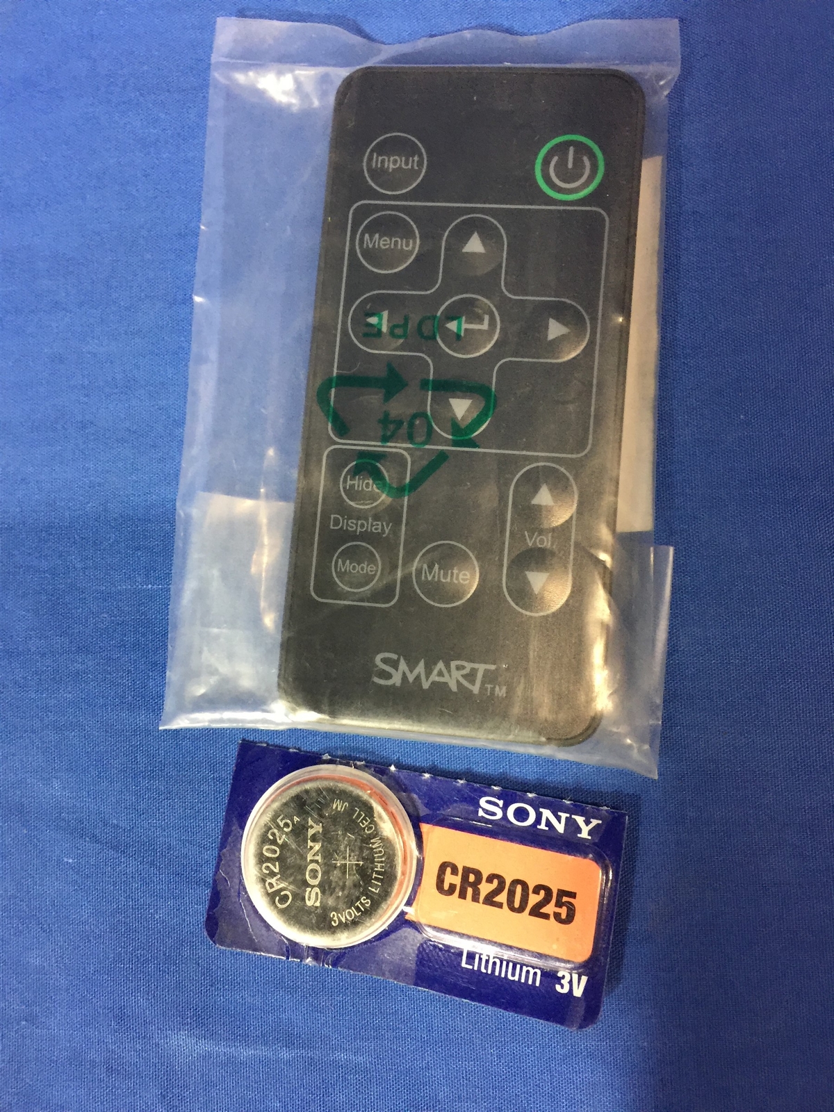 Smart Technologies Smart board Projector Remote 03-00131-20 w/battery ...