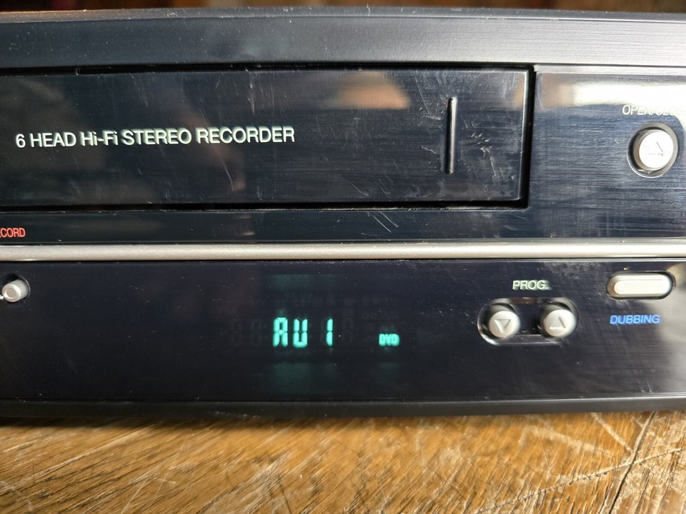 Funai WD6D-M100 VHS DVD VIDEO CASSETTE Recorder mit HDMI | eBay