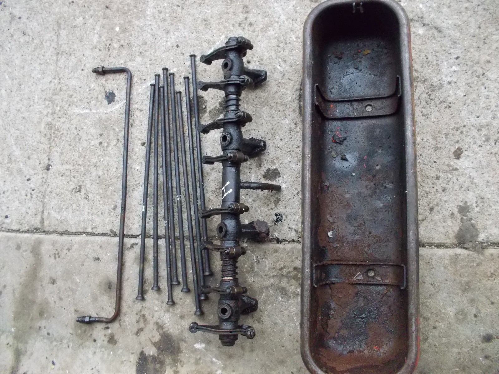 Farmall H HV Tractor engine motor push rod rods rocker arm oil line ...