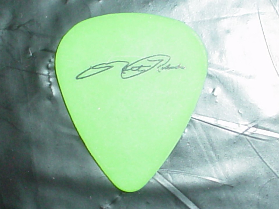 THREE DOORS DOWN Logo Matt Roberts Signature Tour Green GUITAR PICK ...