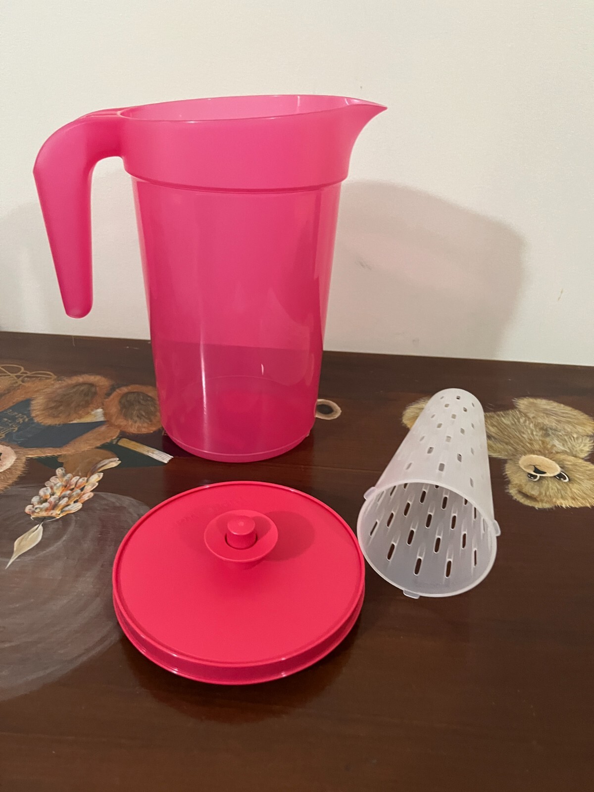 Tupperware Pitcher with Infuser and Handle - Jug Fuchsia 2L New | eBay ...