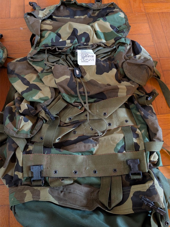 US Military Woodland Camo Field Pack Large Internal Frame and Combat ...