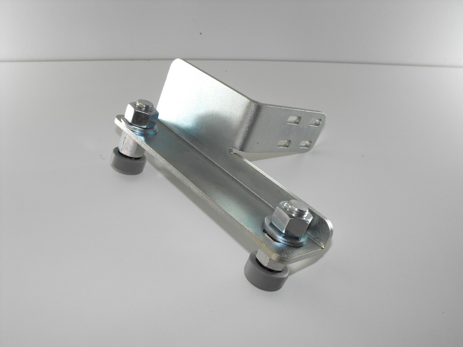 BALL BEARING GUIDE - ANGLE SUPPORT - SILDING GATE - BALL BEARING ...