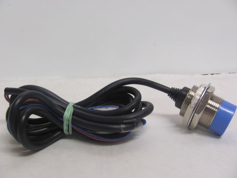 KEYENCE EV-130U SELF-CONTAINED PROXIMITY SENSOR NON-SHIELDED TWO WIRE ...