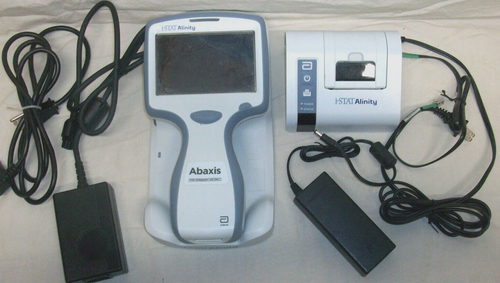 Abaxis i-STAT® Alinity v Veterinary Blood Analyzer (Hand Held) w/Base ...