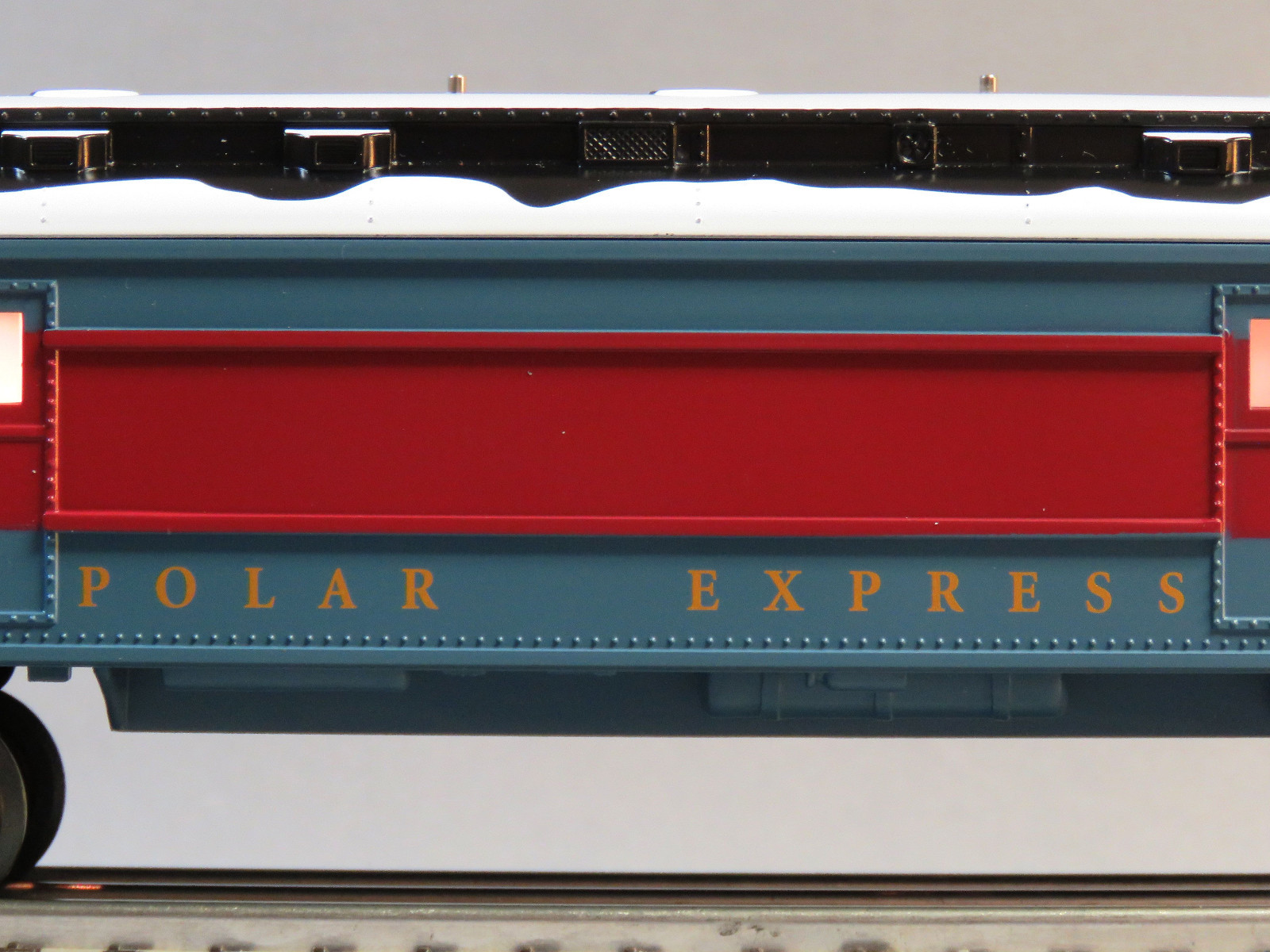 LIONEL POLAR EXPRESS LETTERS TO SANTA MAIL CAR O GAUGE train snow 6 ...